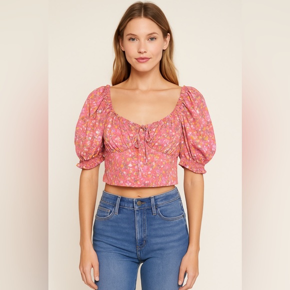 Billabong | Tops | Billabong Pink Puff Sleeve Floral Crop Top Smocked ...